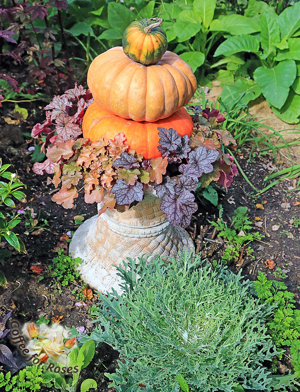 pumpkin_totems_3 - Hyannis Country Garden